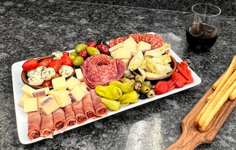 Deli | Tenuta's Deli